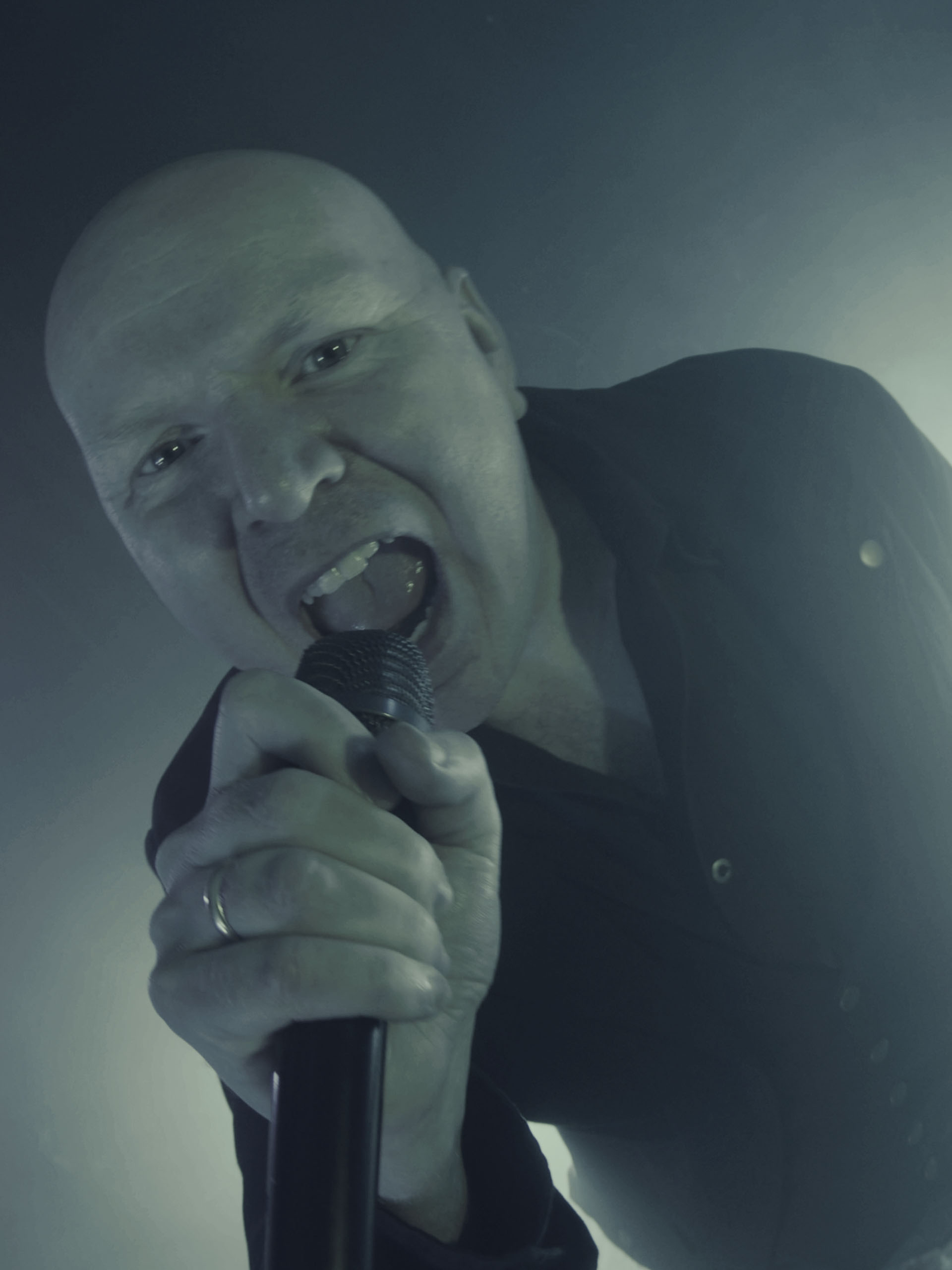 Reviver - Official website of the Dutch heavy metal band Reviver